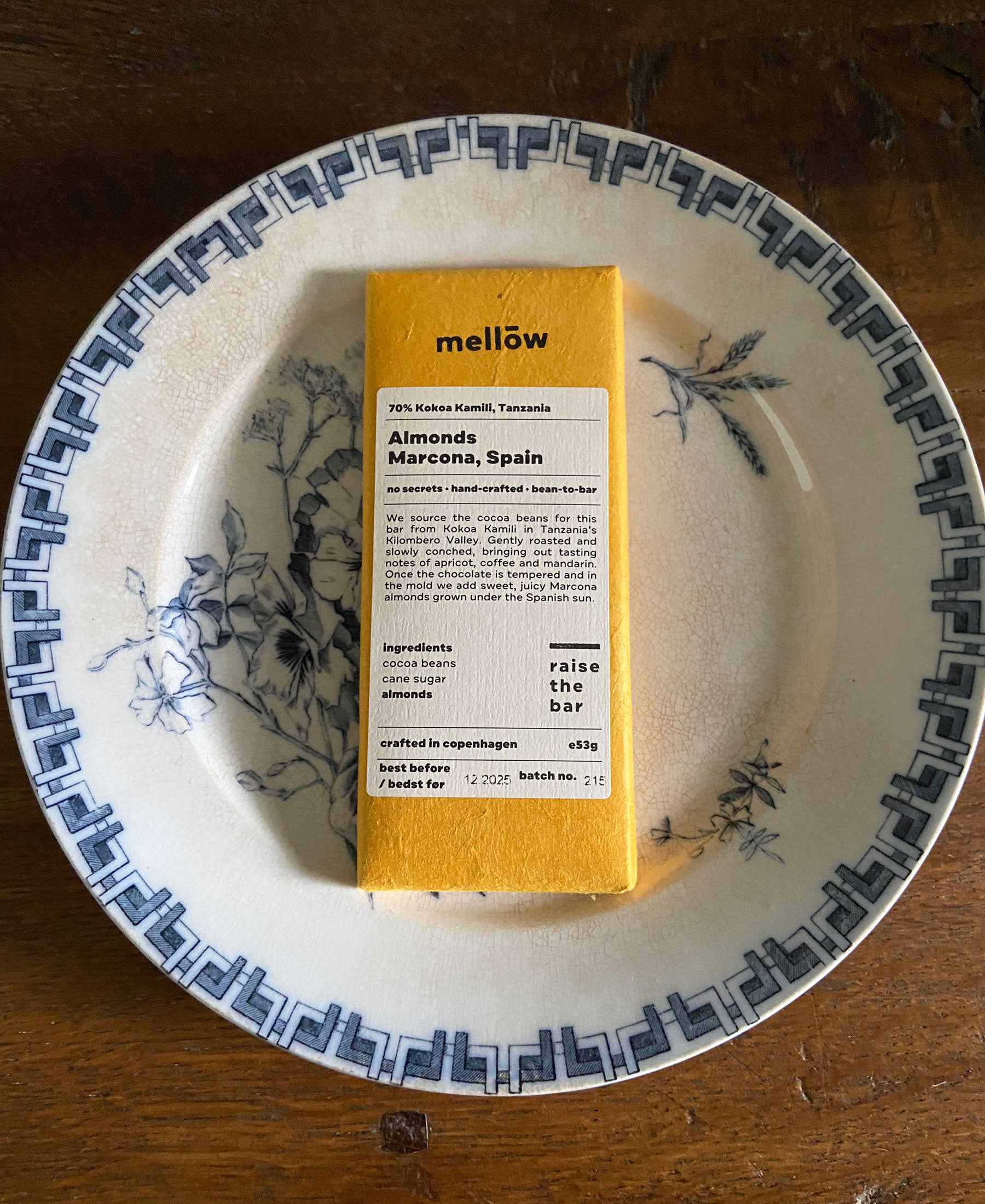 mellow / chocolate bars (almonds) – petiteparis